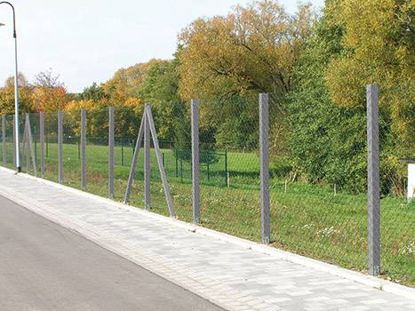 square-fence-posts-08 - The Plastic Company